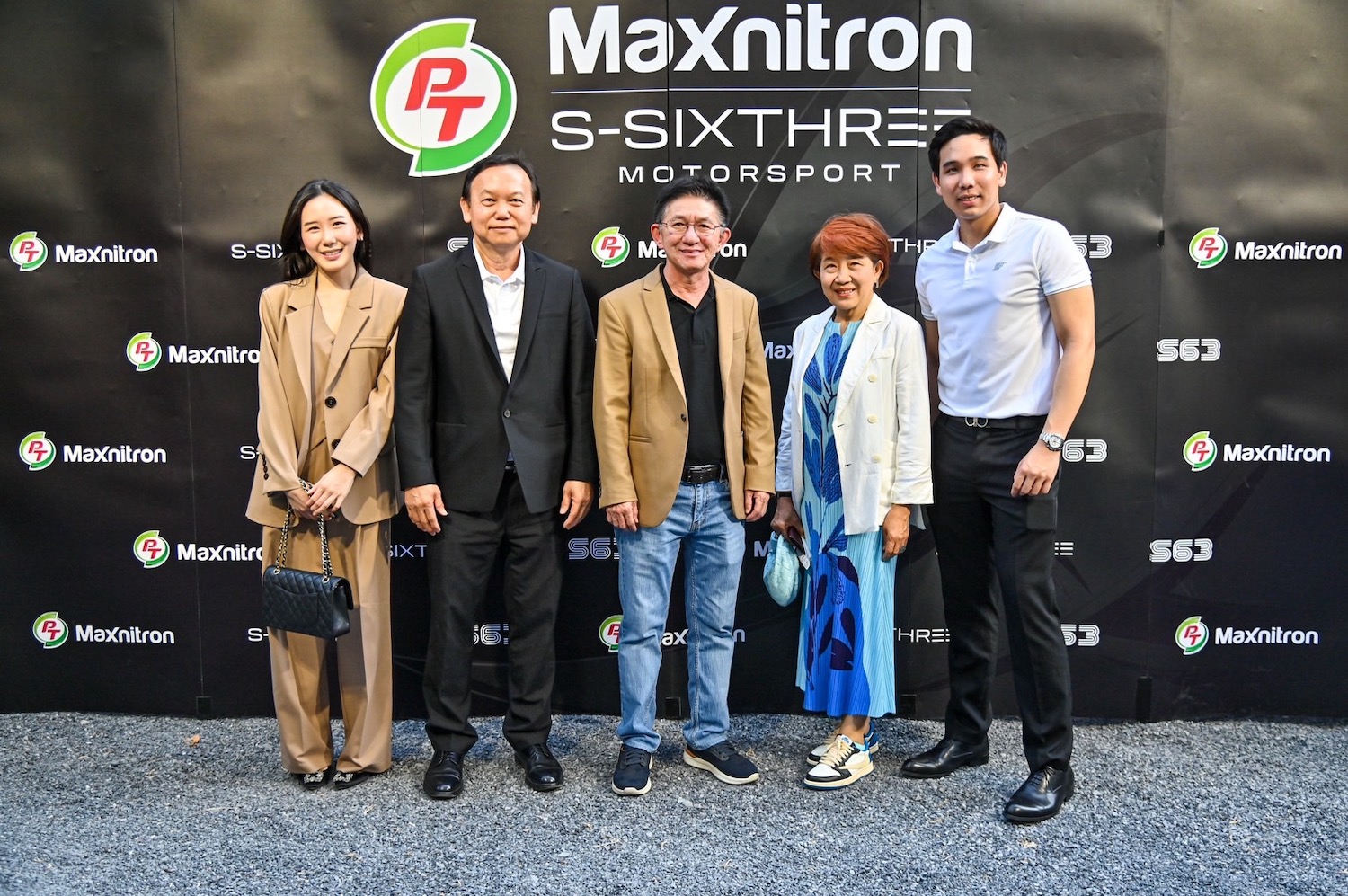 PT Maxnitron Motorsport เปิดตัวทีมชุดใหญ่ ประกาศล่าแชมป์ มอเตอร์สปอร์ตทุกรายการปีนี้ | AUTODEFT ...